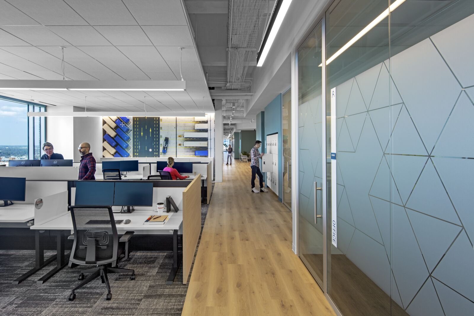 Strengthen Connectivity and Cultivate Comfort Through Workplace Design